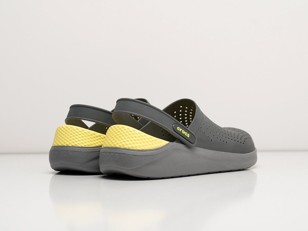 Crocs puma store